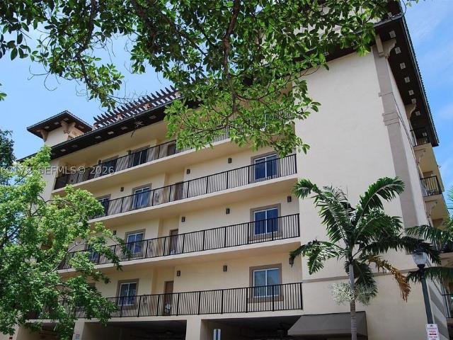 Luxury apartment complex for rent in Miami, United States