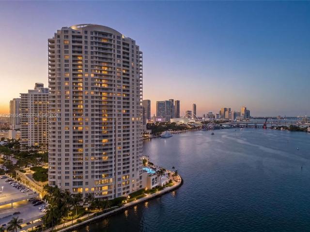 Luxury apartment complex for rent in Miami, United States