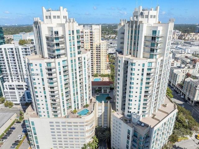 Luxury apartment complex for rent in Miami, United States