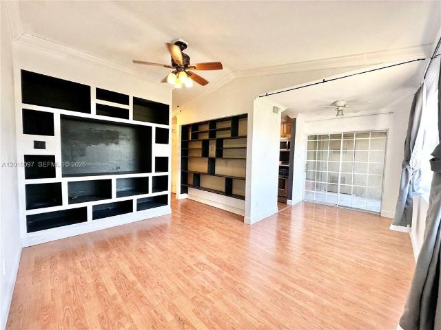 Luxury apartment complex for rent in Miami, United States