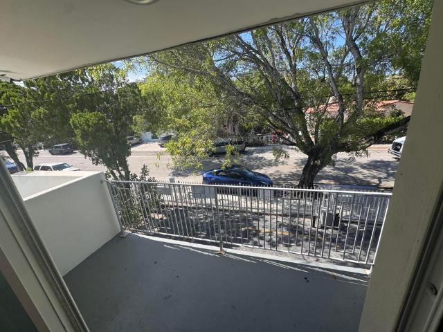 Luxury apartment complex for rent in Miami, United States