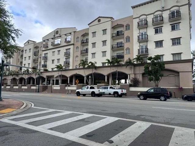 Luxury apartment complex for rent in Miami, United States