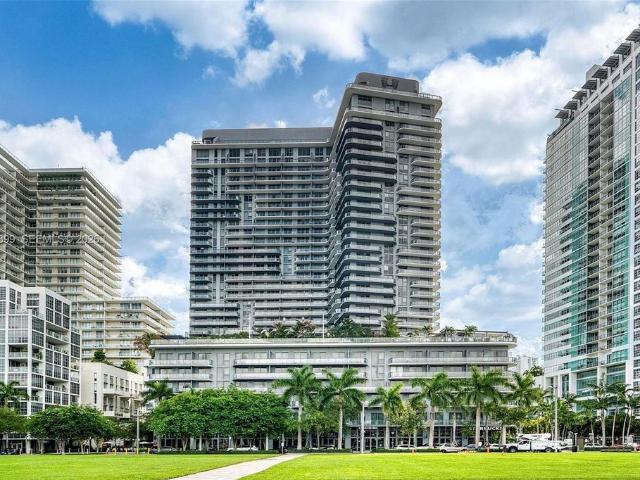 Luxury apartment complex for rent in Miami, United States