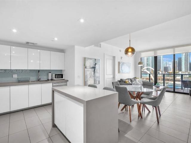 Luxury apartment complex for rent in Miami, United States