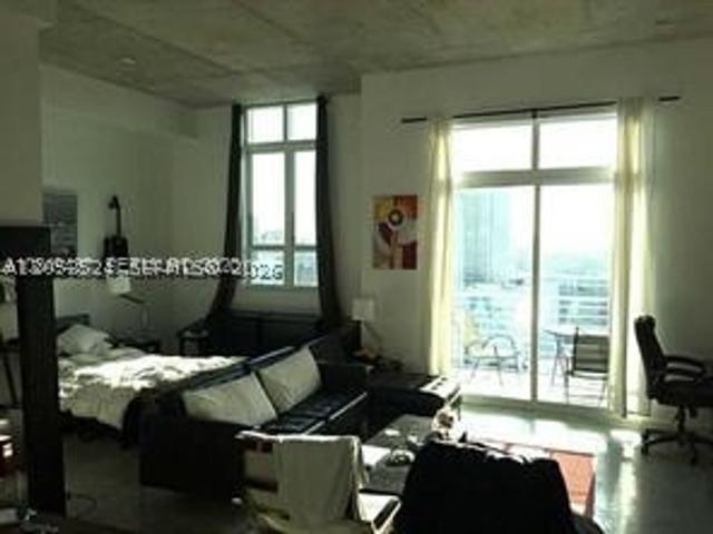 Luxury apartment complex for rent in Miami, United States