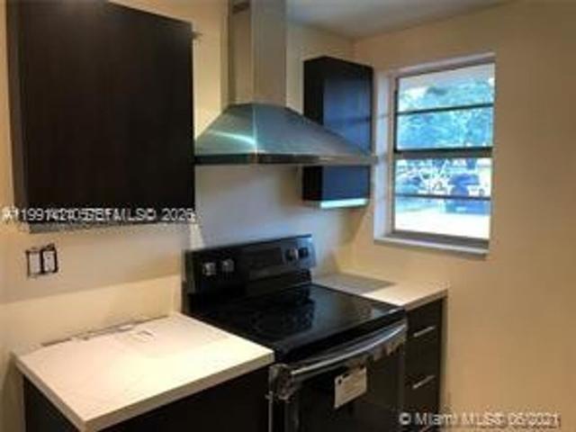 Luxury apartment complex for rent in Miami, United States