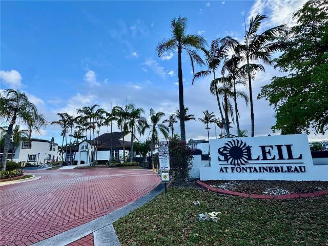Luxury apartment complex for rent in Miami, United States