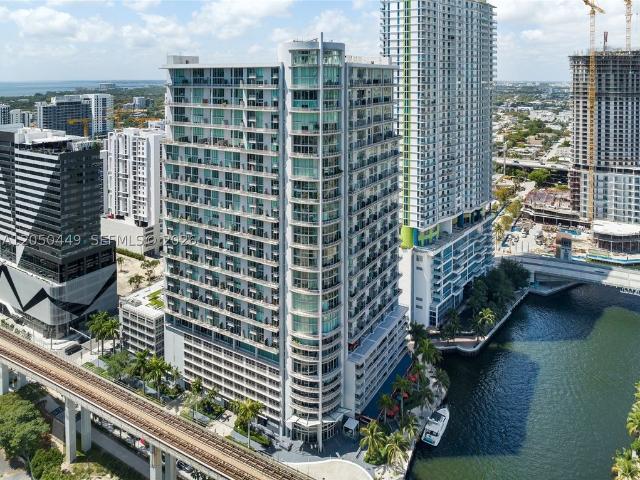 Luxury apartment complex for rent in Miami, United States