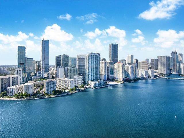 Luxury apartment complex for rent in Miami, United States