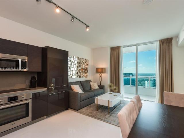 Luxury apartment complex for rent in Miami, United States