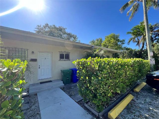 Luxury apartment complex for rent in Miami, United States