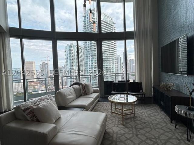 Luxury apartment complex for rent in Miami, United States