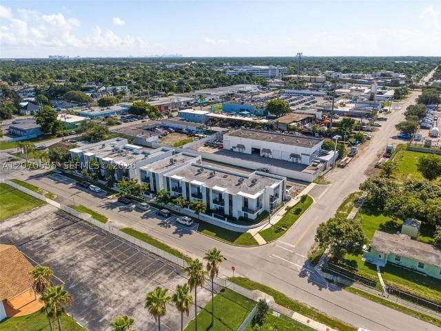 Luxury apartment complex for rent in Miami, United States