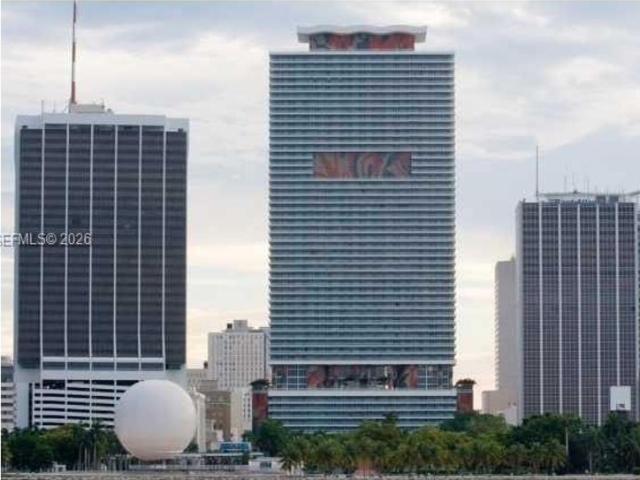 Luxury apartment complex for rent in Miami, United States