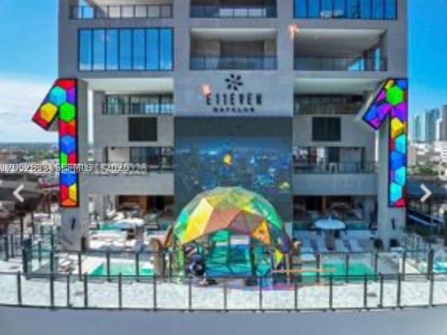 Luxury apartment complex for rent in Miami, United States