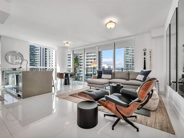 Luxury apartment complex for rent in Miami, United States