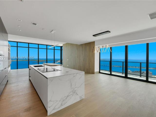 Luxury apartment complex for rent in Miami, United States