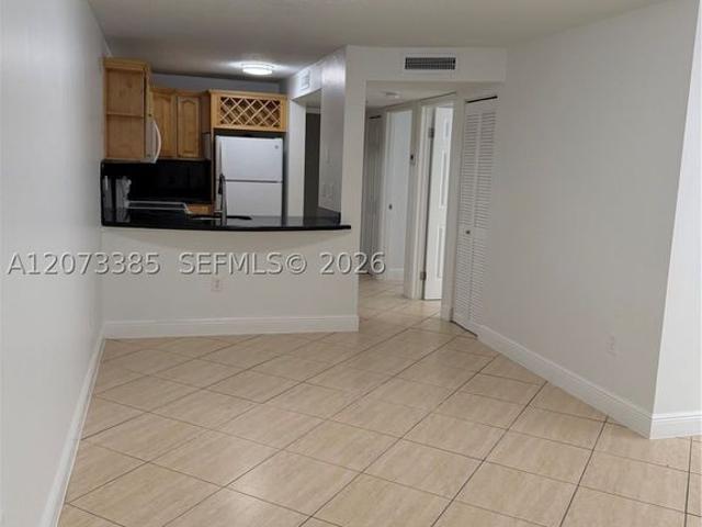 Luxury apartment complex for rent in Miami, United States
