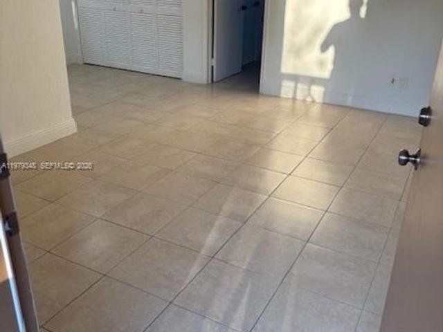 Luxury apartment complex for rent in Miami, United States