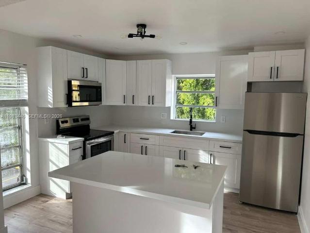 Luxury apartment complex for rent in Miami, United States