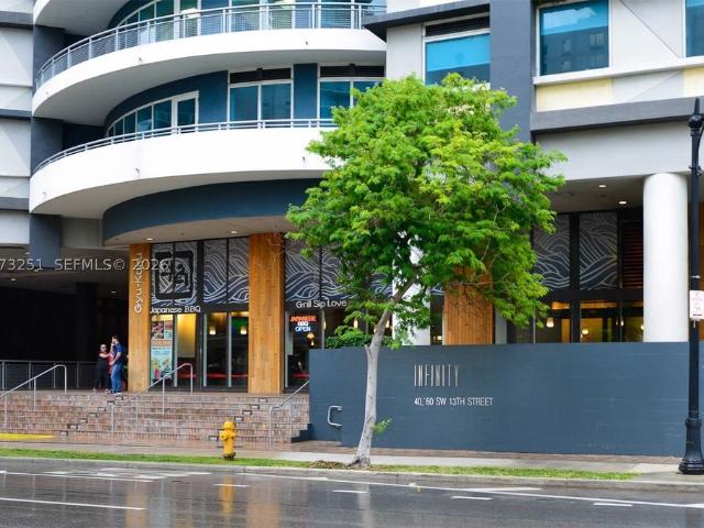 Luxury apartment complex for rent in Miami, United States