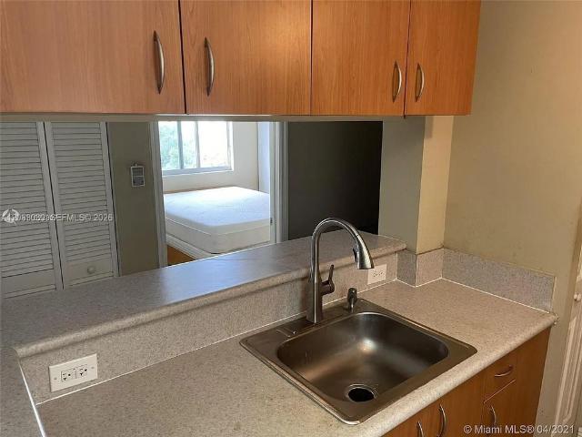 Luxury apartment complex for rent in Miami, United States