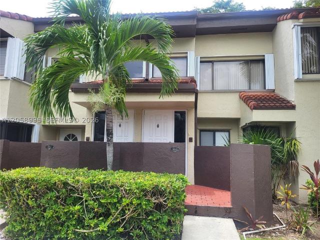 Luxury apartment complex for rent in Miami, United States
