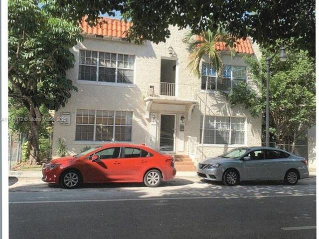 Luxury apartment complex for rent in Miami, United States