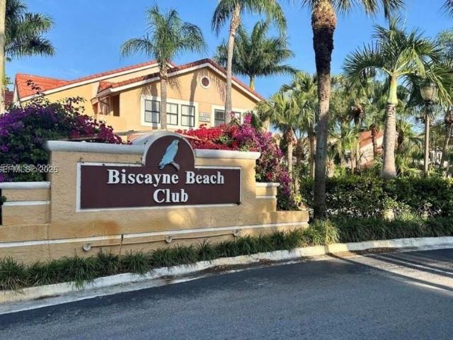 Luxury apartment complex for rent in Miami, United States