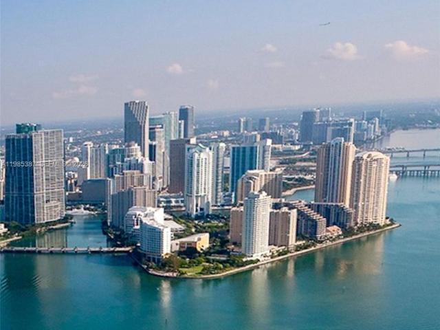 Luxury apartment complex for rent in Miami, United States