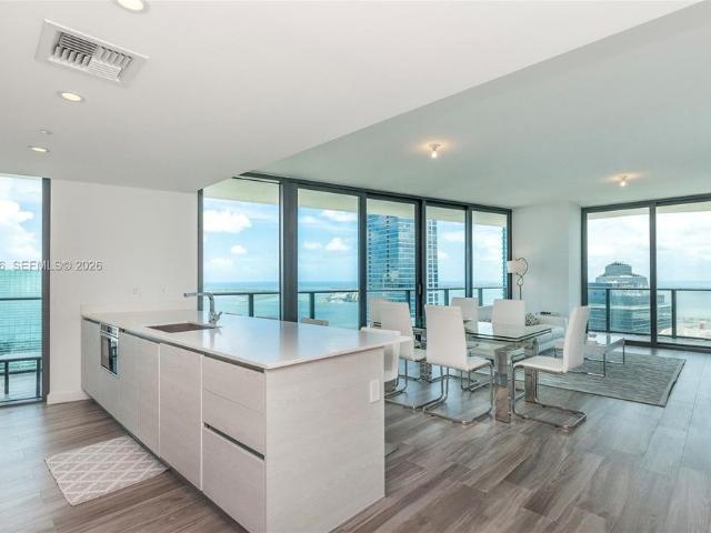 Luxury apartment complex for rent in Miami, United States