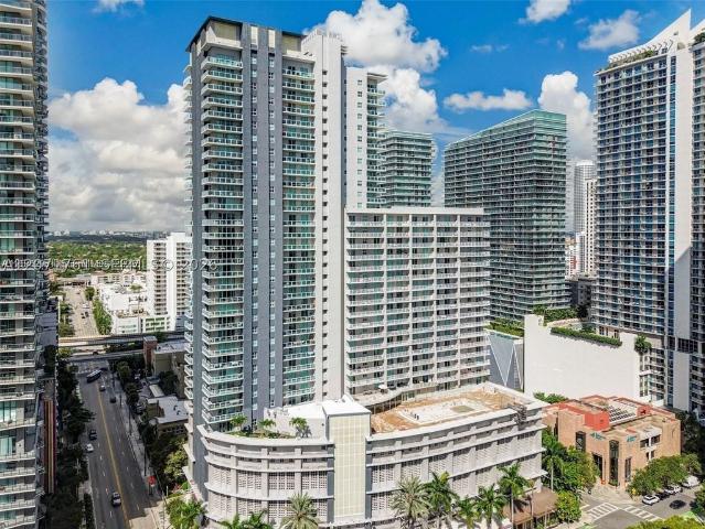 Luxury apartment complex for rent in Miami, United States