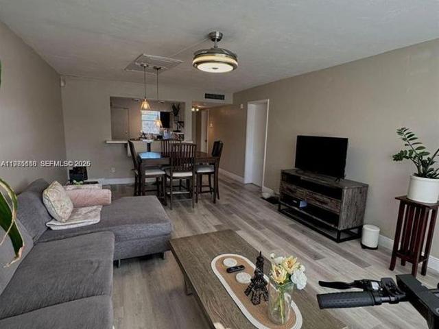 Luxury apartment complex for rent in Miami, United States