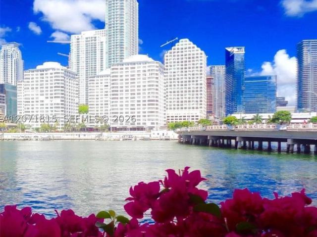 Luxury apartment complex for rent in Miami, United States