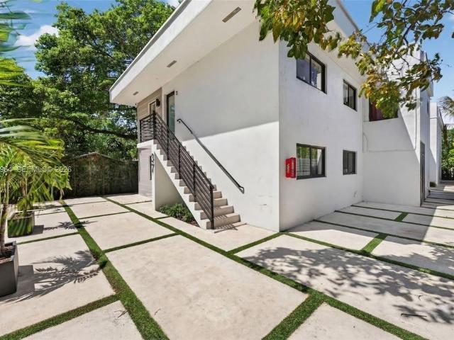 Luxury apartment complex for rent in Miami, United States