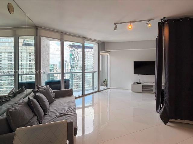 Luxury apartment complex for rent in Miami, United States