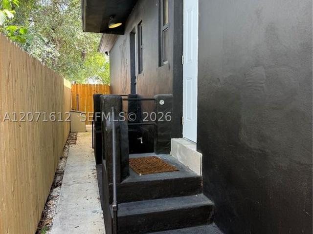 Luxury apartment complex for rent in Miami, United States