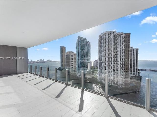 Luxury apartment complex for rent in Miami, United States