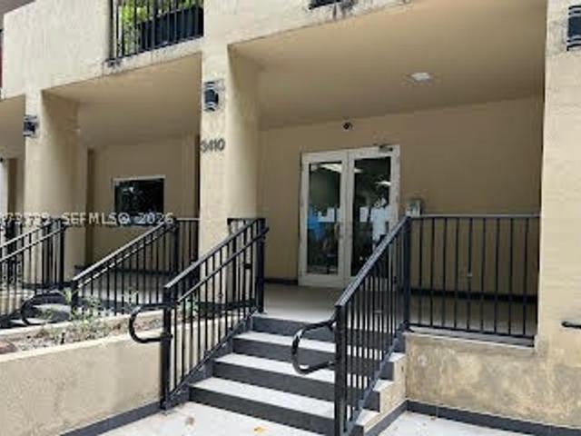 Luxury apartment complex for rent in Miami, United States