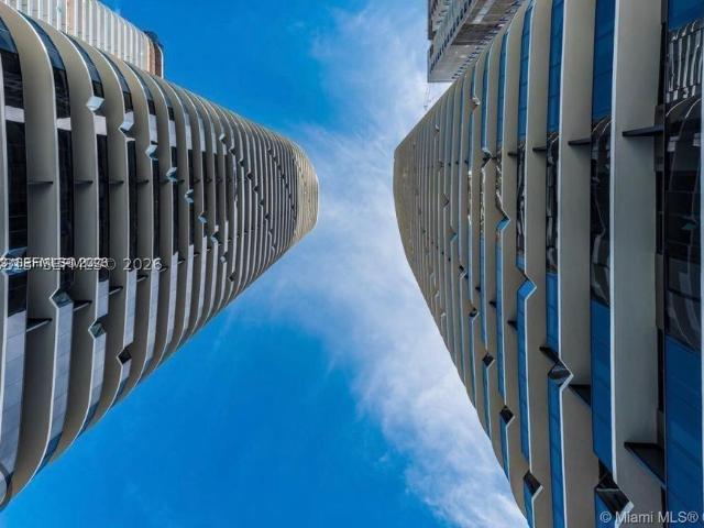 Luxury apartment complex for rent in Miami, United States