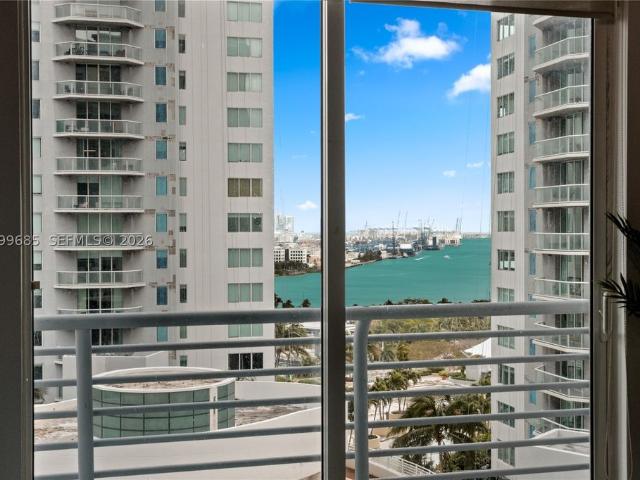 Luxury apartment complex for rent in Miami, United States