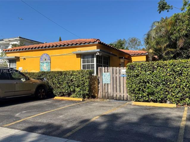 Luxury apartment complex for rent in Miami, United States