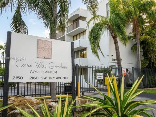 Luxury apartment complex for rent in Miami, United States