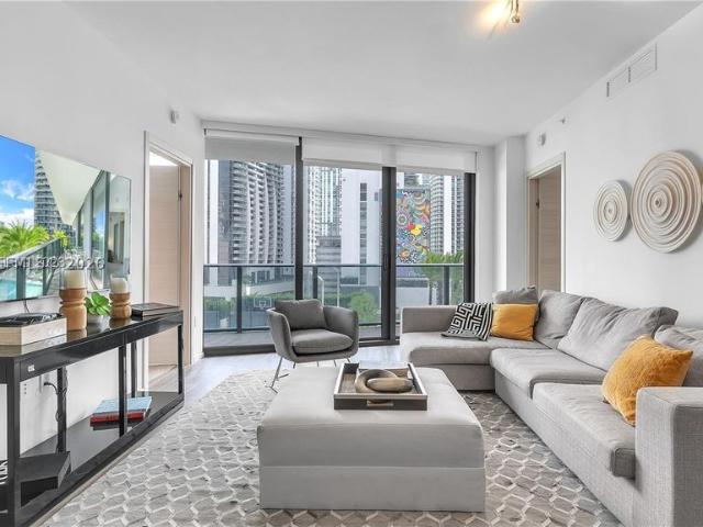 Luxury apartment complex for rent in Miami, United States