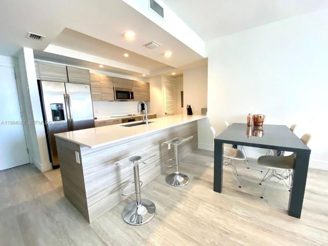 Luxury apartment complex for rent in Miami, United States