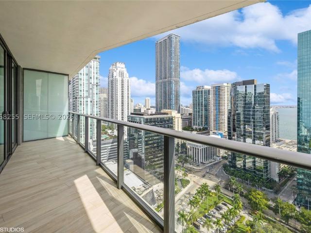 Luxury apartment complex for rent in Miami, United States