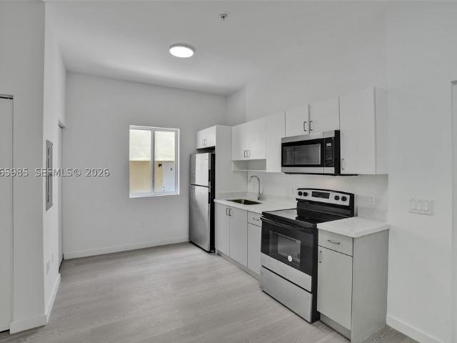 Luxury apartment complex for rent in Miami, United States