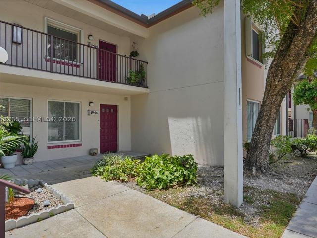 Luxury apartment complex for rent in Miami, United States