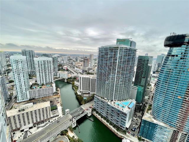 Luxury apartment complex for rent in Miami, United States