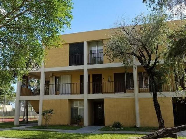 Luxury apartment complex for rent in Miami, United States